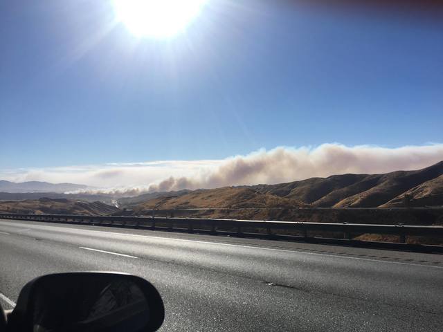 Rye Fire: At Highway 126 near Magic Mountain - turnto23.com Bakersfield, CA